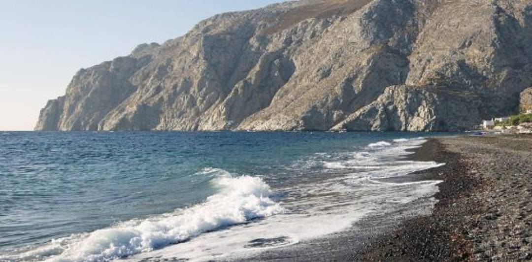 Εθελοντικός καθαρισμός της παραλίας Καμαρίου - ΓΕΩΘΗΡΑ Μ.Α.Ε.