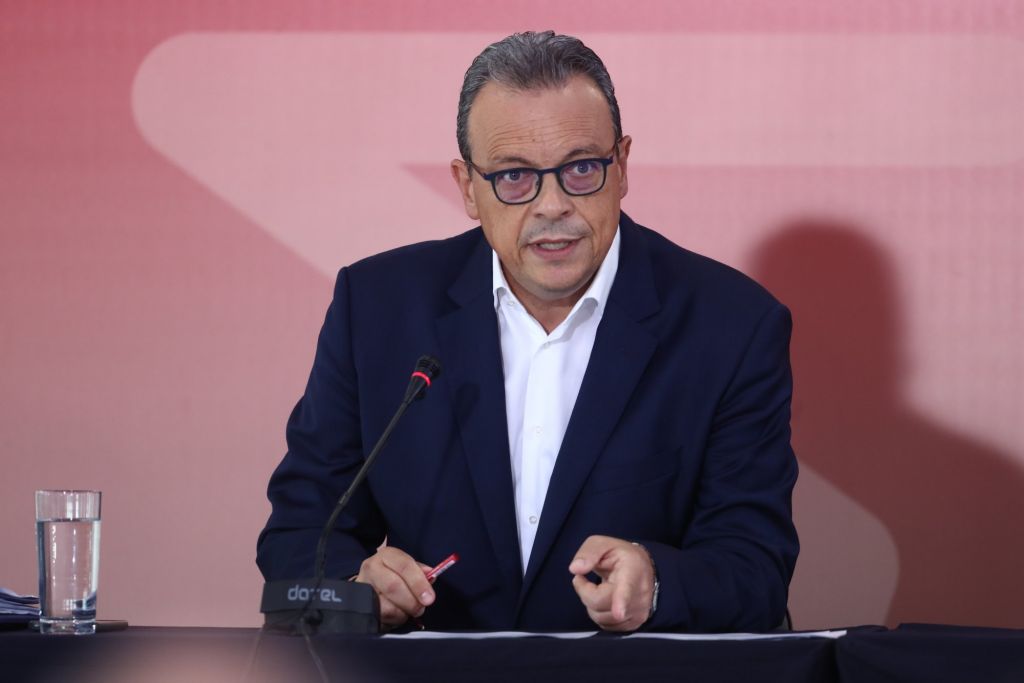 Στις ευθύνες της κυβέρνησης στην αντιμετώπιση των πυρκαγιών και των ...