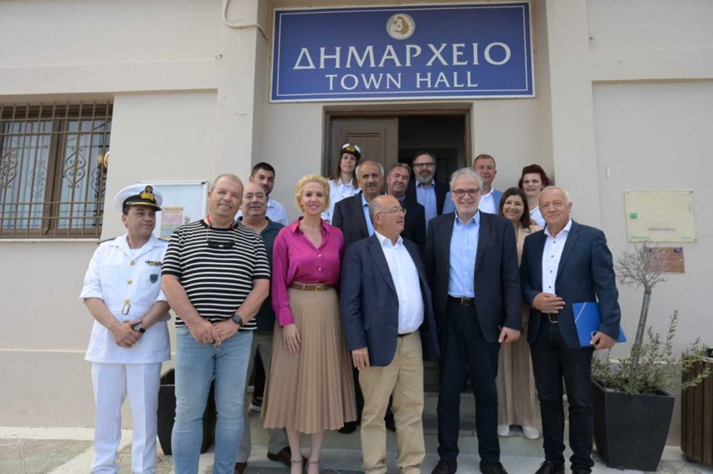 Επίσκεψη του Υπουργού Ναυτιλίας και Νησιωτικής Πολιτικής Χρήστου ...