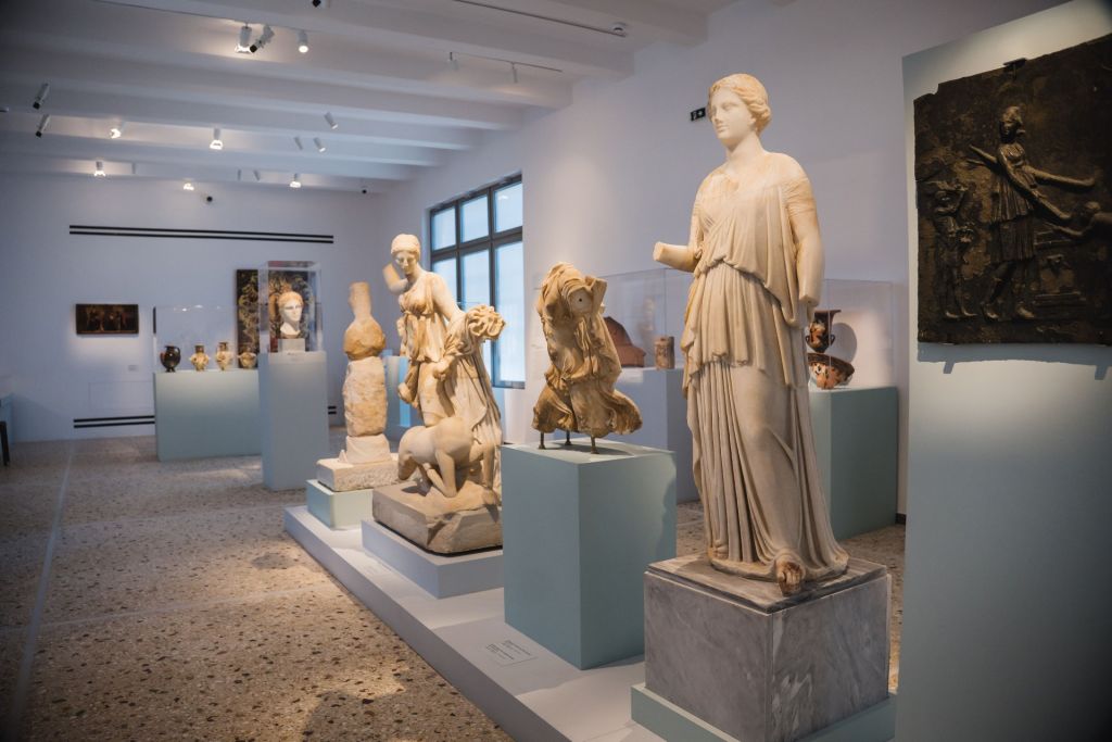 Το αρχαιολογικό μουσείο Θήρας ανοίγει και πάλι τις πύλες του προς το κοινό