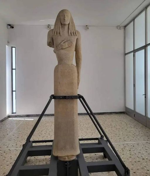 Η Κόρη της Θήρας: Ένα αριστούργημα της Ελληνικής Αρχαιότητας αποκαλύπτεται